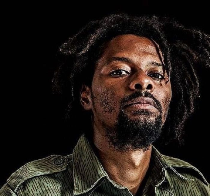 RAÍZES DE MOÇAMBIQUE – Azagaia: A Voz Insubmissa da Consciência ...